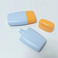 China PE Body Material Square Sunscreen Bottle 50ml 30ml Face and Body Cosmetic Container Suitable for Various Sunscreen Products for sale