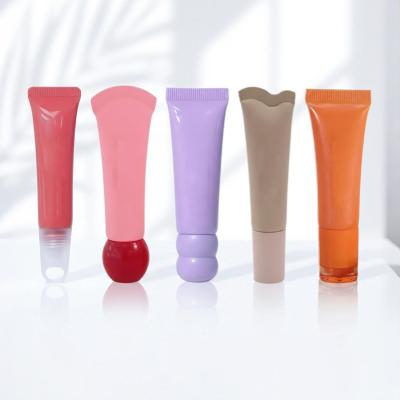China 30ml PE+EVOH Lipgloss Applicator Tube Oval for Custom Cosmetic Packaging for sale