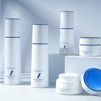 China Round Shape Airless Serum Bottle Packaging Offering Logo Printing Methods Like 3D Printing Silk Screen Printing And Offset Printing Suitable For Elegant Cosmetic Container Designs for sale