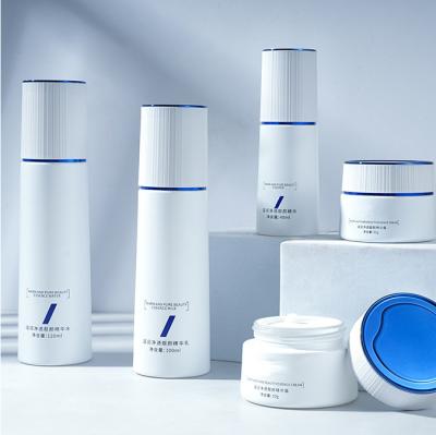China Round Shape Airless Serum Bottle Packaging Offering Logo Printing Methods Like 3D Printing Silk Screen Printing And Offset Printing Suitable For Elegant Cosmetic Container Designs for sale