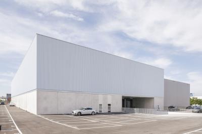 China Easy Installation Steel Structure Warehouse with Optional Lighting System and Long Fatigue Life for sale