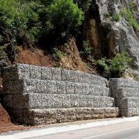 China Galfan Spot Welded Gabions 2.2mm Wire 6x8cm Mesh for Landscaping for sale