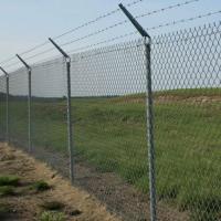 China Galfan Galvanized Chain Link Fence 50x50mm Mesh 3.0-5.0mm Wire Tensile 350-550N/mm2 for sale