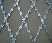 China 2.5mm Galvanized Iron Single Razor Wire for Security Fencing for sale