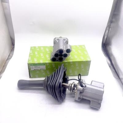 China Excavator Pilot Valve Joystick Spare Part 9257577 Replacement For Hitachi ZAX250-3 ZAXIS250‑3 for sale