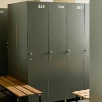 China Stainless Steel Commercial Gym Lockers Fully Enclosed Gym Room Lockers for sale