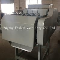China cashew nut shelling machine, cashew sheller, one time open 12 pcs cashews for sale