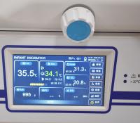 China Medical Neonatal Newborn Infant Incubator Warmer With Four Self Check Alarms 4000A/B for sale