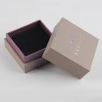 China Elegant Jewelry Packaging Box with Rigid Paperboard and Logo Printing for Secure Ecofriendly Storage for sale