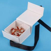 China Colorful Jewelry Packaging Boxes with Silver Foil Logo Matt Lamination and Glossy Finish for Luxury Gift Packaging for sale