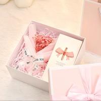 China Paperboard Blue Pink Rectangle Gift Boxes With Lids Silk for sale
