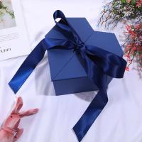 China 14x15.5x6cm Cosmetic Box Packaging Red Heart Shaped Boxes With Satin Silk for sale
