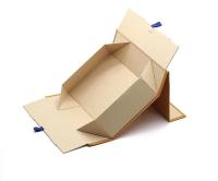 China Collapsible Paperboard Paper Packaging Foldable Gift Box With Magnets for sale