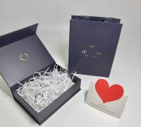 China Custom Printed Cardboard Cosmetic Gift Box Set for Lip Gloss & Lipstick Eco-Friendly Recyclable Packaging with Magnetic Closure for sale