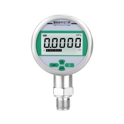China Two Size 7 Batteries 0.4%FS Stainless Steel Digital Pressure Gauge for Water Gas Liquid for sale