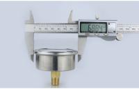 China Highly Accurate 2.5% Pressure Gauge with Axial Back Connection and Oil Filled Design for sale