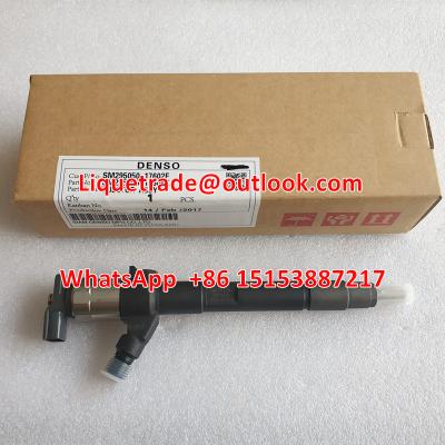 China DENSO Genuine Common Rail Fuel Injector 295050-1760 for Mitsubishi 1465A439 4N15 Engine for sale