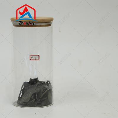 China High Temperature Vanadium Pentoxide Flake V2O5 for Advanced Alloys for sale