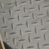 China SUS304 Hot Rolled Checkered Plate 1.4301 Stainless Steel 6mm Thickness 1250x6000mm Floor for sale