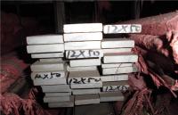 China 304 Stainless Steel Flat Bar 12-200mm Width 4-30mm Thickness with Polished Peeled Bright Surface Finish for sale