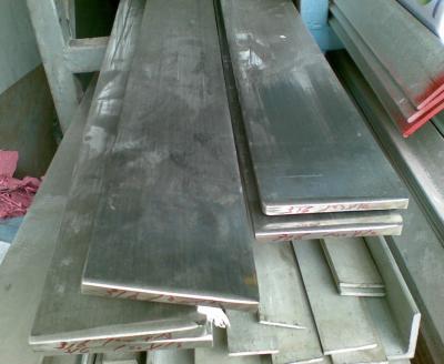 China 304 Stainless Steel Flat Bar 20-100mm Width Range with 3-18mm Thickness for Building and Decoration Applications for sale