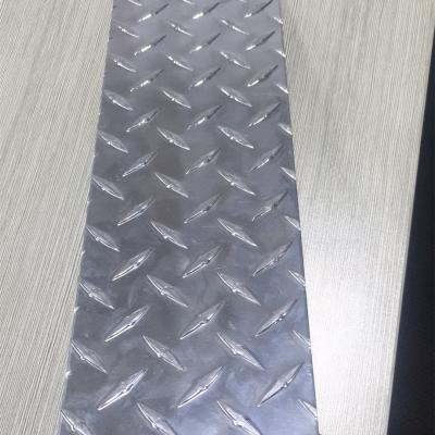 China Deep Embossed Stainless Steel Sheet Press Plate 304 Chequered Cold Rolled for sale