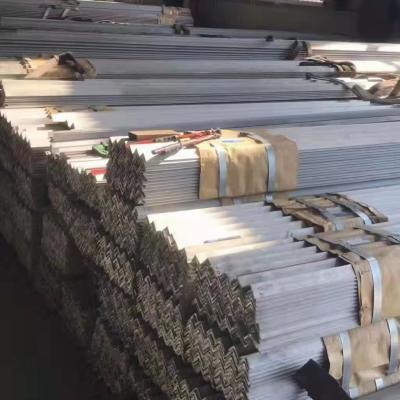 China 6m SS201 ASTM Stainless Steel Hot Rolled Equal Angle Bar - 1 Ton MOQ, 30-Day Delivery for sale