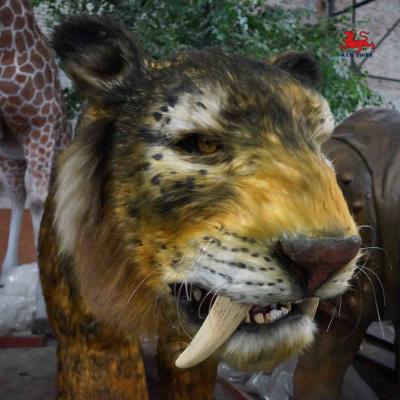 China Full Size Animatronic Saber Toothed Cat Weatherproof For Theme Park for sale