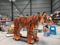 China Realistic Color Animatronic Tiger Model Weather Resistant Adult Age for sale