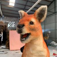 China 1.8m Realistic Animatronic Animals Kangaroo For Theme Park for sale