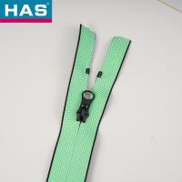 China Open End TPU Zipper Nickel Free Raincoat Zipper #7 Teeth Run Smoothly for sale