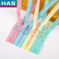 China Open End Plastic Zippers Smooth Coloured Zippers Nickel Free for sale