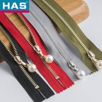 China Brass 5 Inch Separating Zipper Gold Teeth Zippers For Handbags for sale