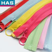 China Eco Friendly Plastic Zippers #5 Colorful Zippers Smooth For Clothes for sale
