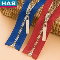 China 27 Inch Separating Jacket Zipper Smooth Gold Teeth Zipper Eco Friendly for sale