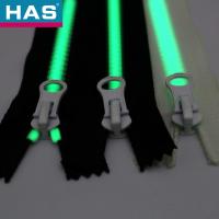 China Luminous Plastic Zippers Two Way Separating Jacket Zipper New Design for sale