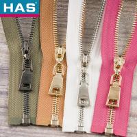 China Fancy #5 Brass Zipper Green White 2 Way Metal Zip With Unique Zipper Pulls for sale