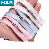 China Nylon Zippers For Business Teeth Run Smoothly In Any Color for sale