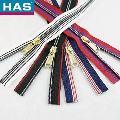 China Zipper Nylon Available In Stock Luminous Fashion Durable For Clothes for sale