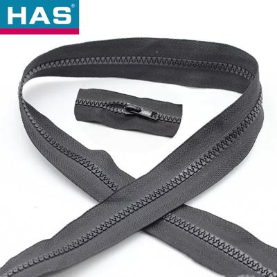 China Recycled Black Nylon Zippers 8# For Tent Outdoor Roll for sale