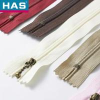 China 12-25cm Long Chain Nylon Zipper for Closed Jacket and Tent Teeth Run Smoothly for sale