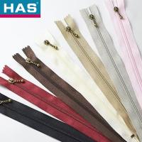 China 12-25cm Long Chain Nylon Zipper for Closed Jacket and Tent Teeth Run Smoothly for sale