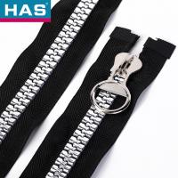 China Silver Plastic Special Shiny Teeth Zipper Tailoring Accessories Sewing Plastic Zippers for sale
