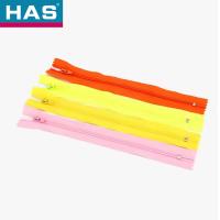 China Zipper Coil Clothing Customized Close End Fashion Zipper With Slider Puller for sale