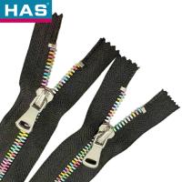 China Eco Friendly Metal Zipper With Smooth Running Teeth And Custom Rainbow Design for sale
