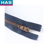 China Lightweight 3 Plastic Slider Zipper For Garments Or Jeans Copper Imitation Design for sale