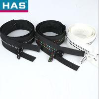 China Rhinestone Zipper With Plastic Teeth And Diamond Zipper Use For Fashion Garments for sale