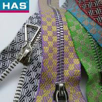 China Customizable Metal Zippers 30 Inch Heavy Duty Jacket Zipper Two Way for sale