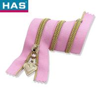 China #5 Metallic Teeth Nylon Zippers Durable Nylon Coil Zipper Customized for sale