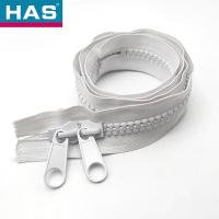 China #3 #5 #8 #10 Plastic Lightweight Zippers Two Way Sturdy Zippers for sale
